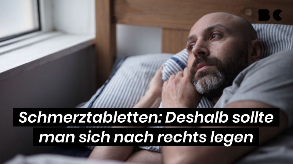 Schmerztabletten: Deshalb sollte man sich nach rechts legen - BuzzClips