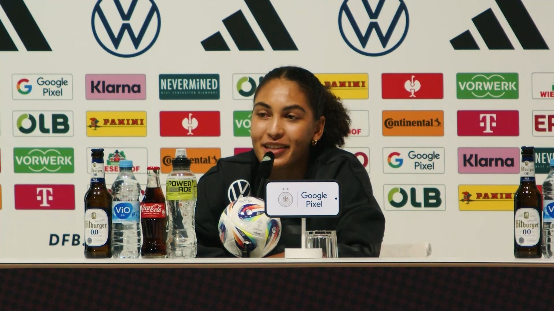 Video: Die DFB-Frauen sind zurück: Vorbereitungen auf die EM in der Schweiz laufen